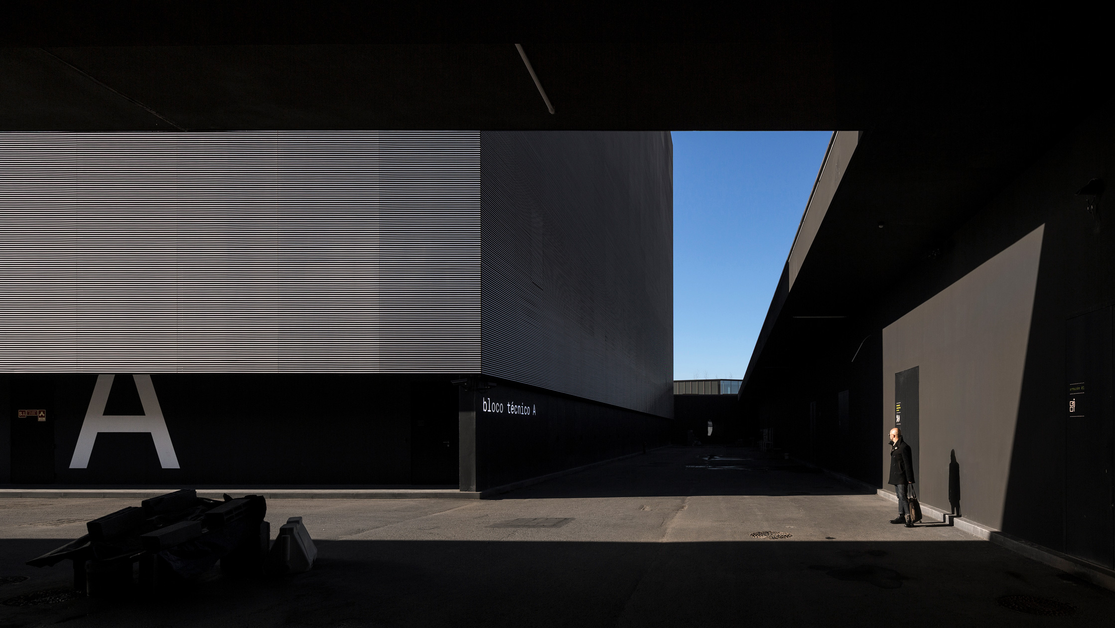 PT Data Center · P 06 studio